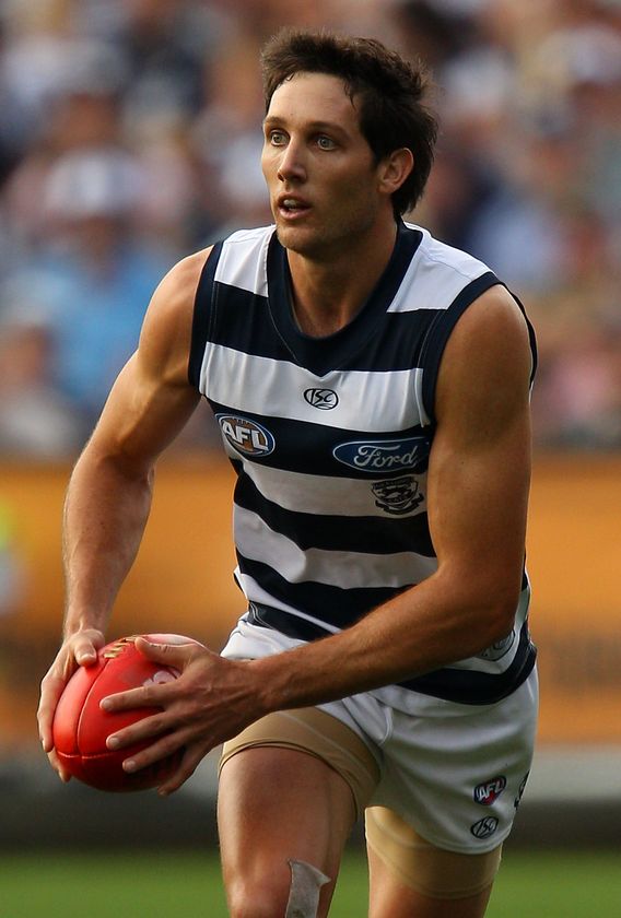 Ling tips Taylor to shut down Pies - ABC News