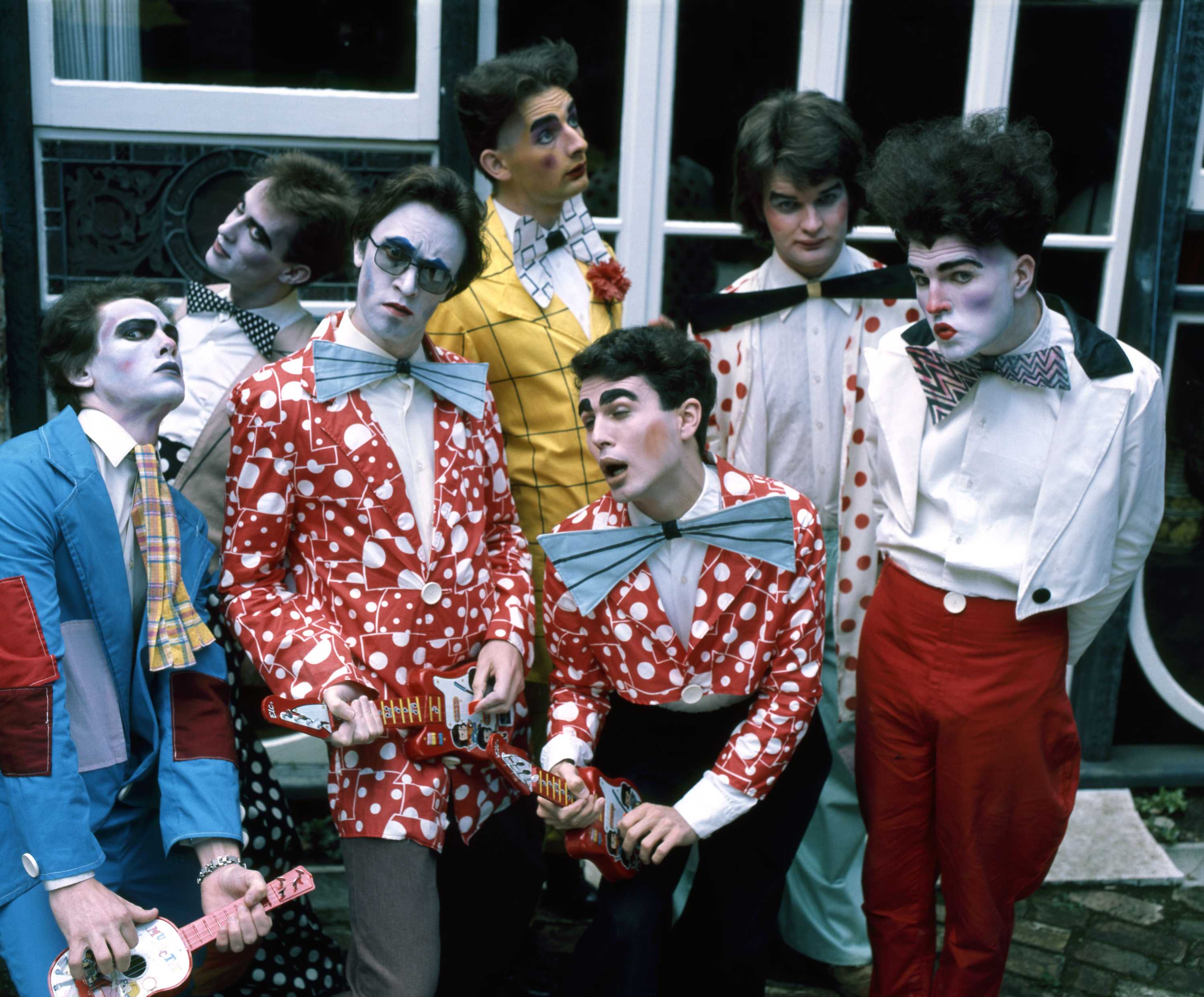Split Enz's Mike Chunn talks overcoming agoraphobia and his ...