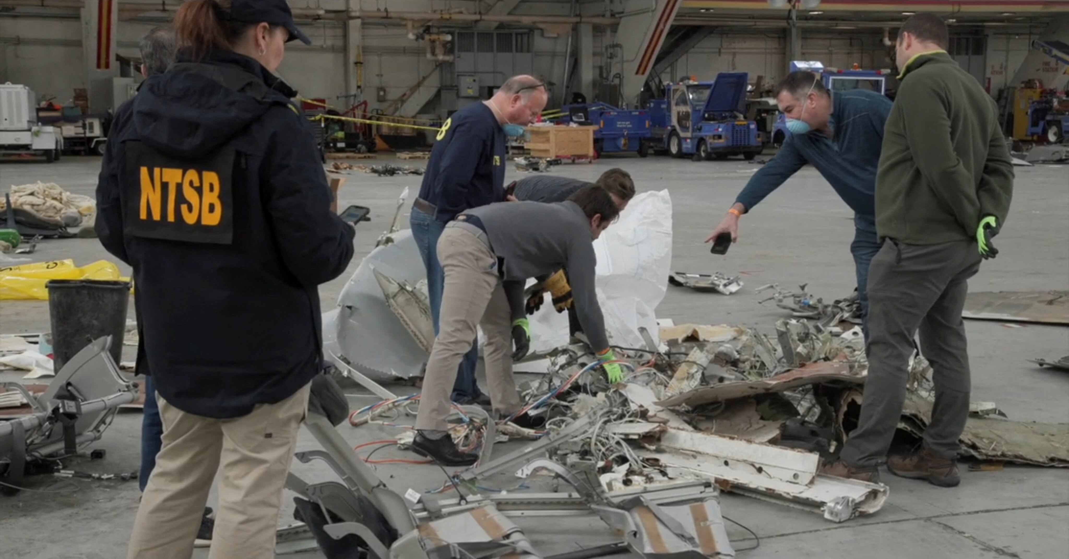 Investigators call for ban on some helicopter flights after Washington ...