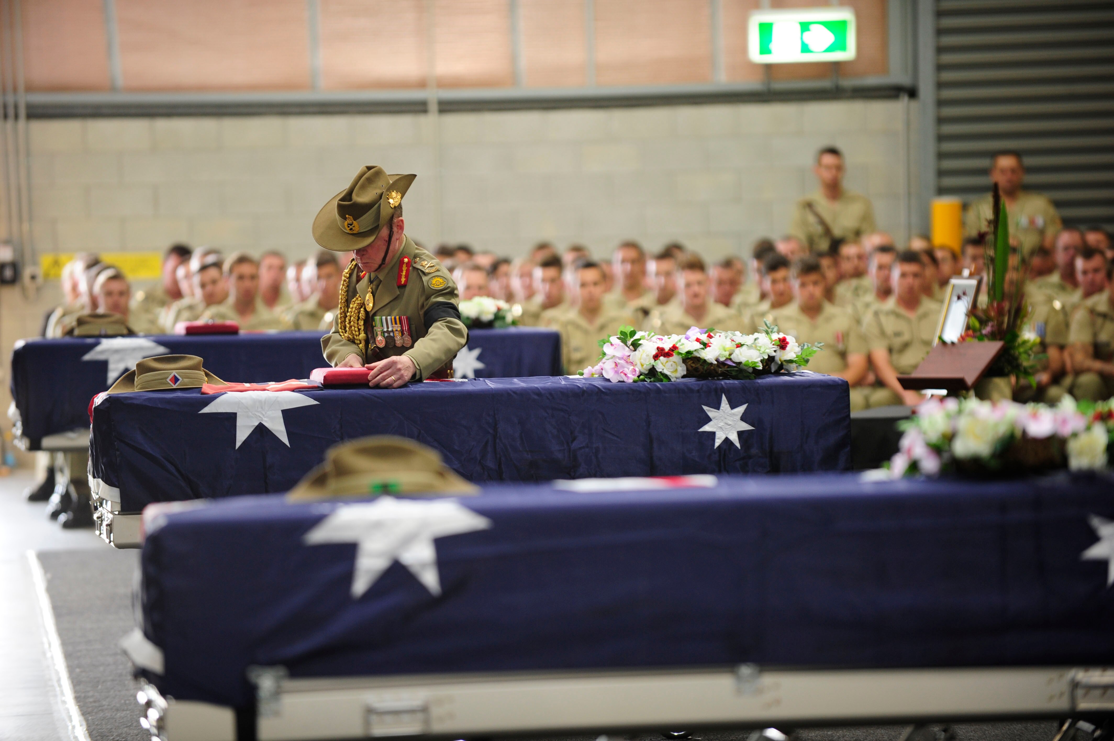 Chief of Army David Morrison urges defence forces to adapt to change as ...