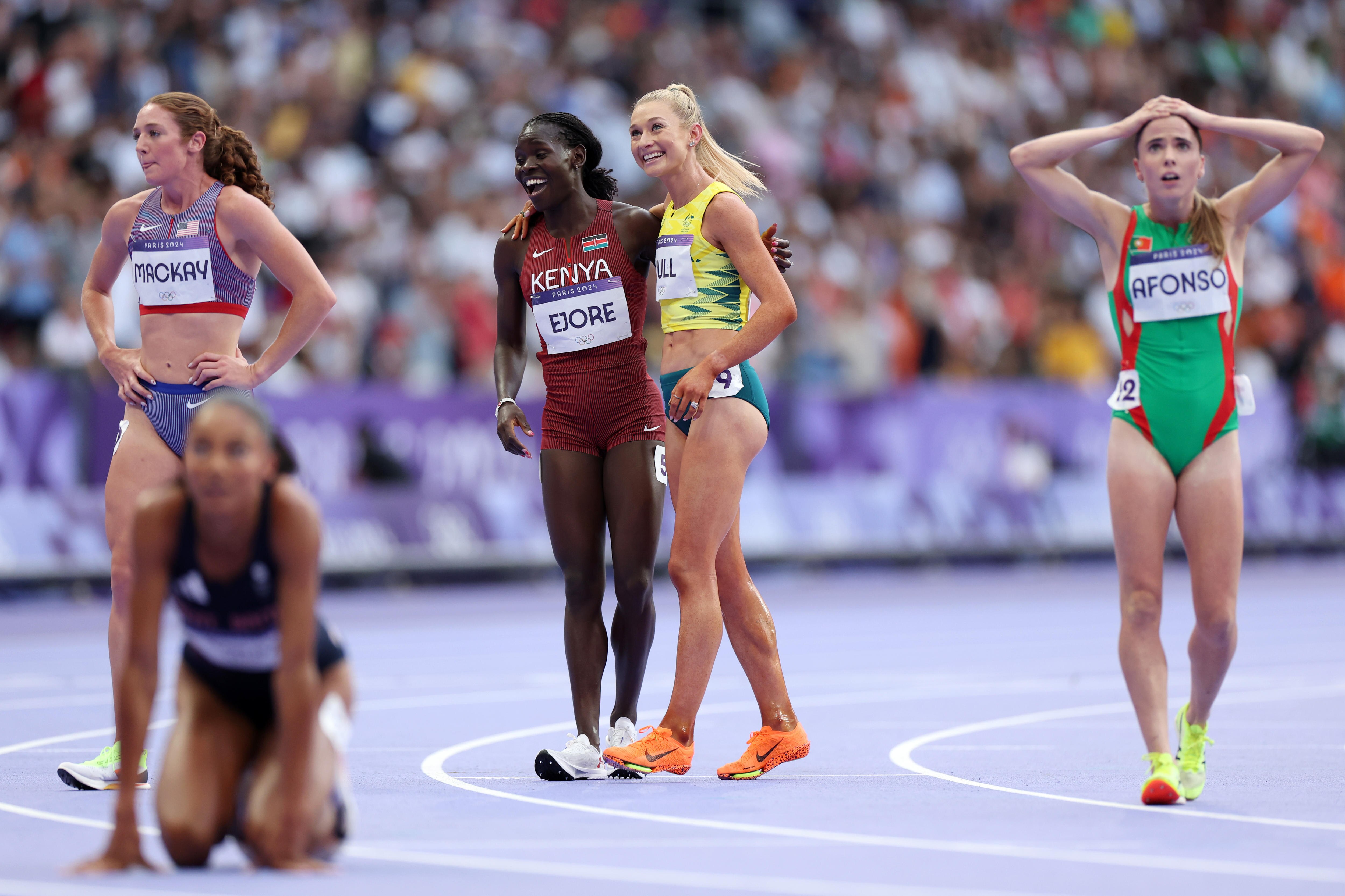 Australia's Jessica Hull qualifies for the Paris Olympics 1,500m final ...