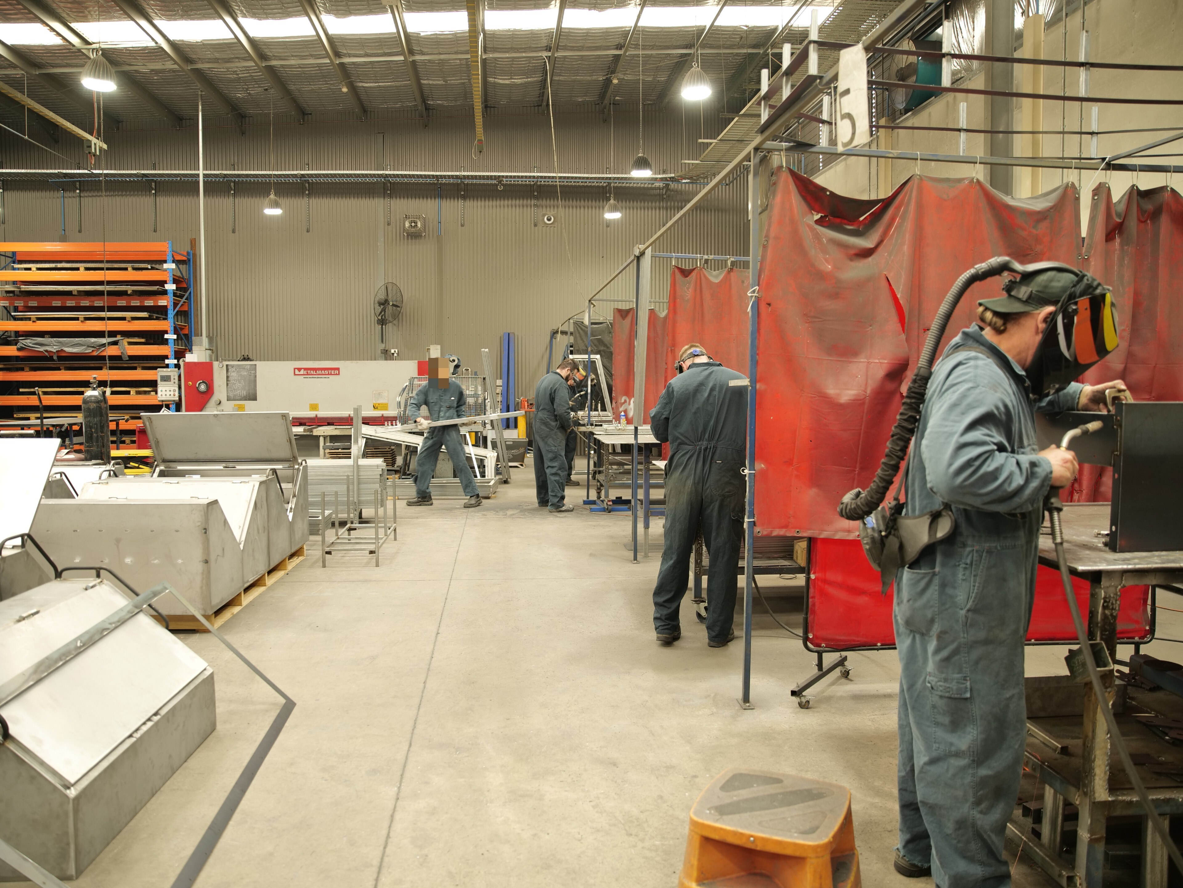 Violence far lower at Macquarie Prison where serious offenders enjoy ...