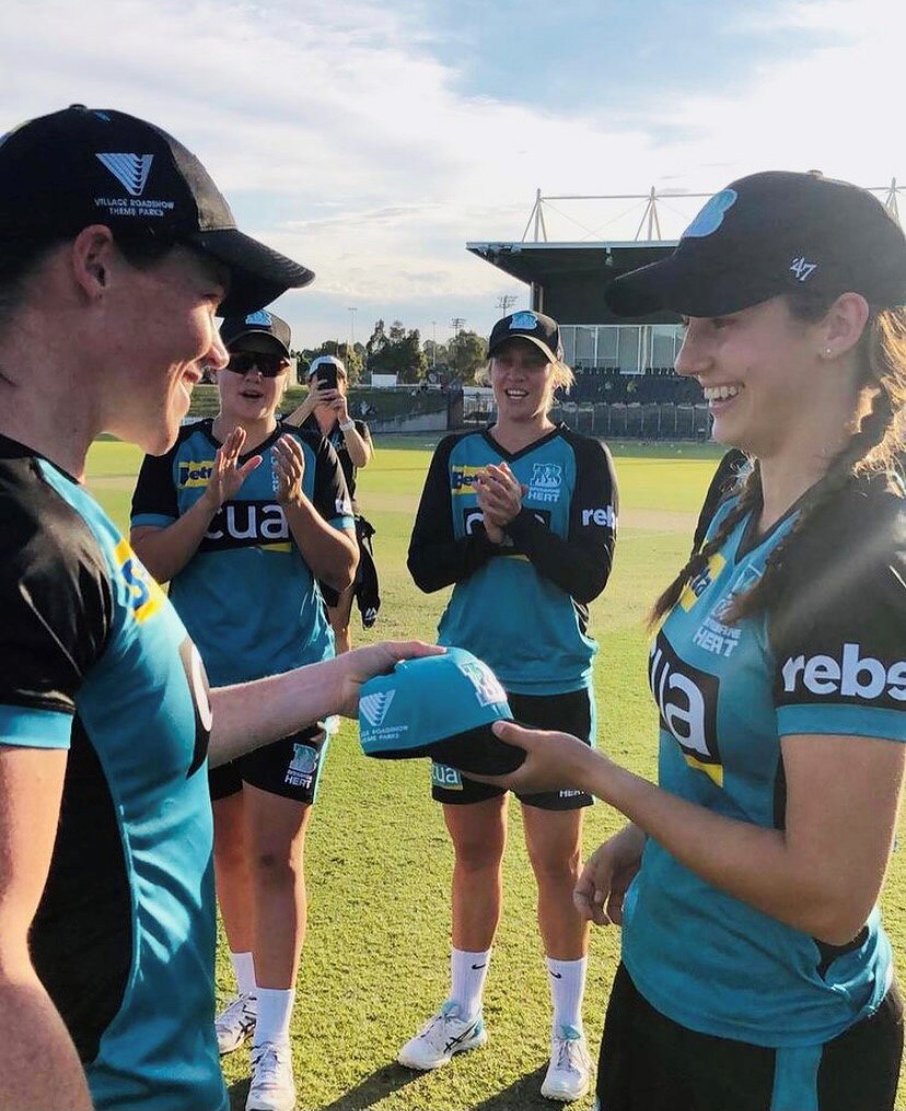 Teenager Charli Knott finishes year 12 exams from Women's Big Bash ...
