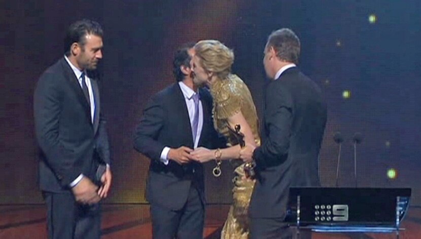 Red Dog wins top film award - ABC News