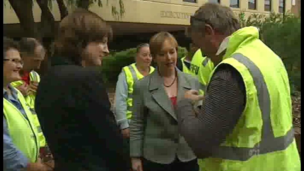 Giddings retracts tree-spiking claim - ABC News