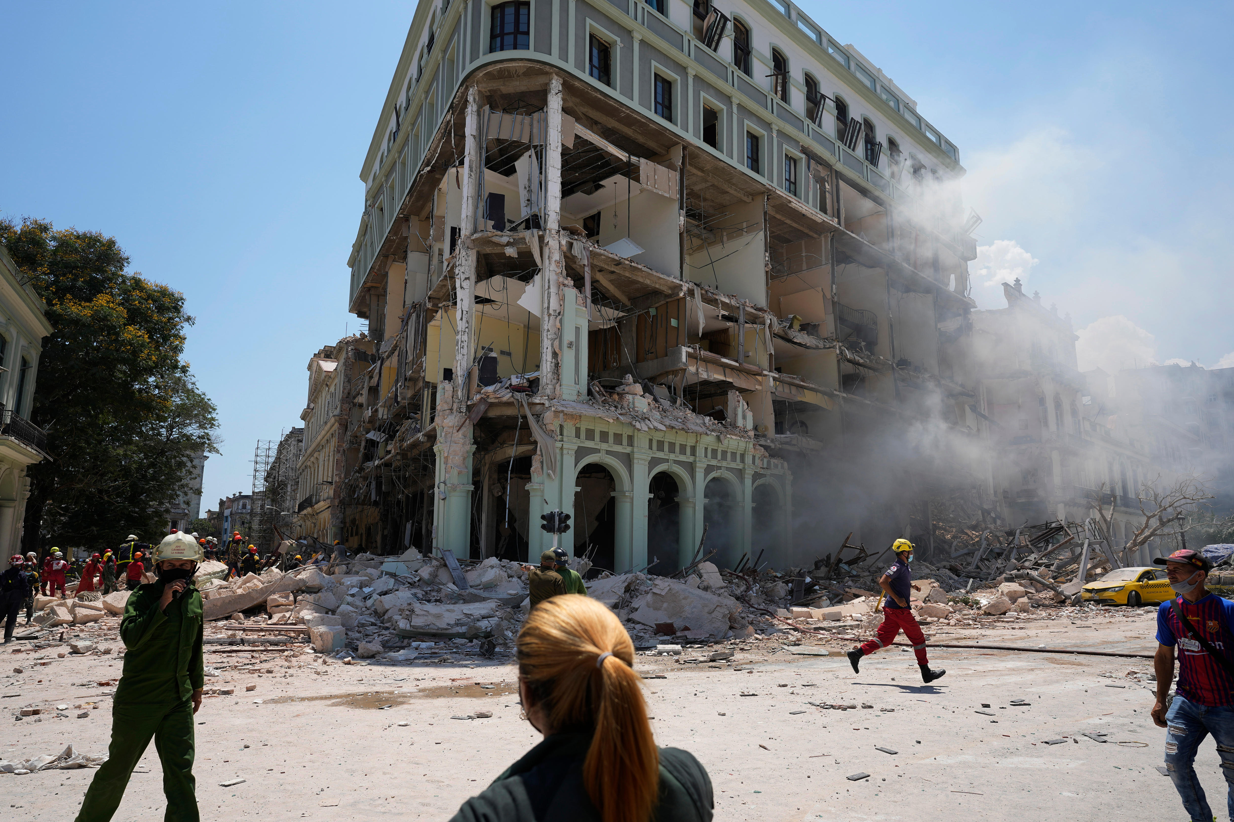 Suspected gas leak blamed for deadly blast at Havana's Hotel Saratoga ...