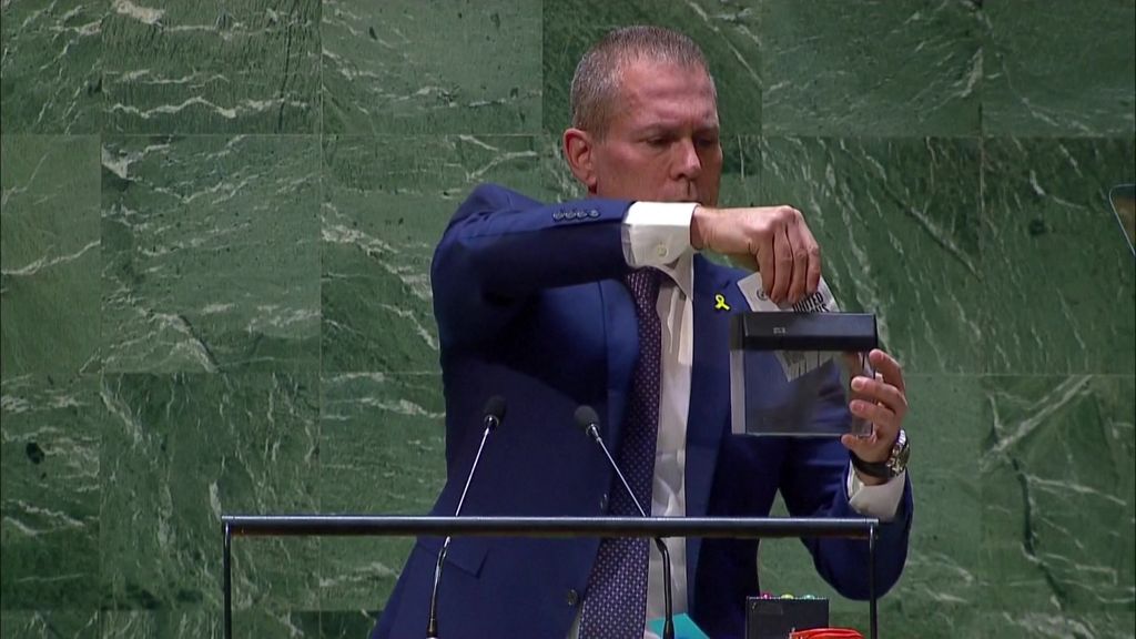 Israeli Ambassador shreads UN charter after Palestinian vote - ABC News