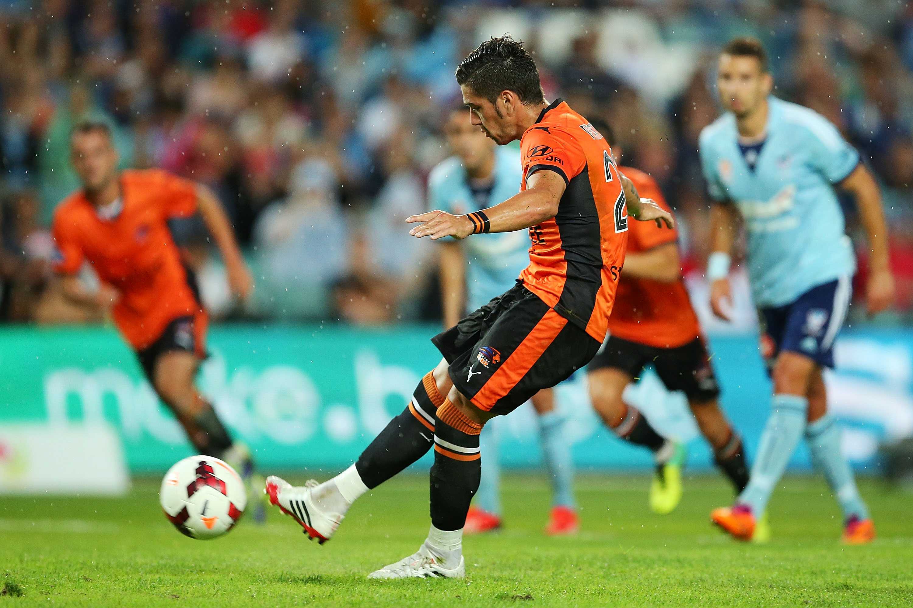 Brisbane's Dimitri Petratos proves his fitness at training to get the ...