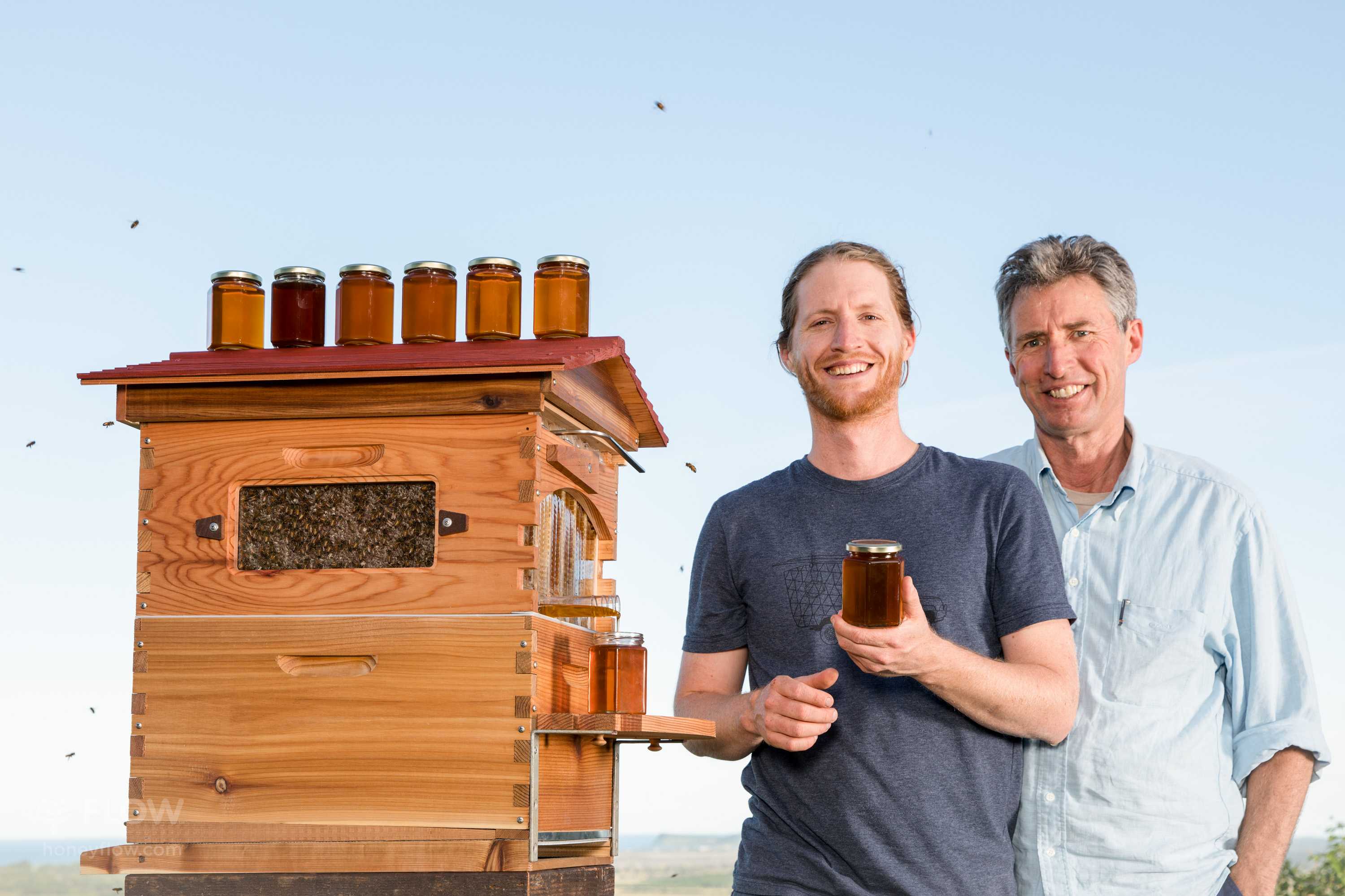 Flow Hive: Cedar and Stuart Anderson talk about life one year after ...
