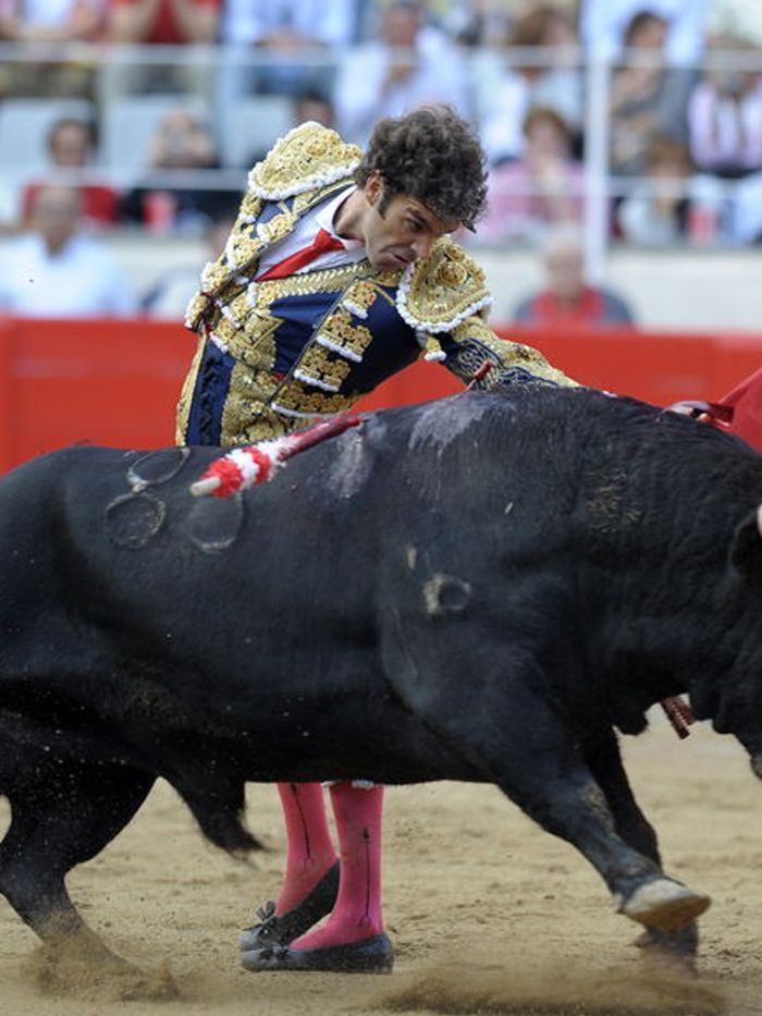 Controversial bullfighting returns to Spanish TV - ABC News