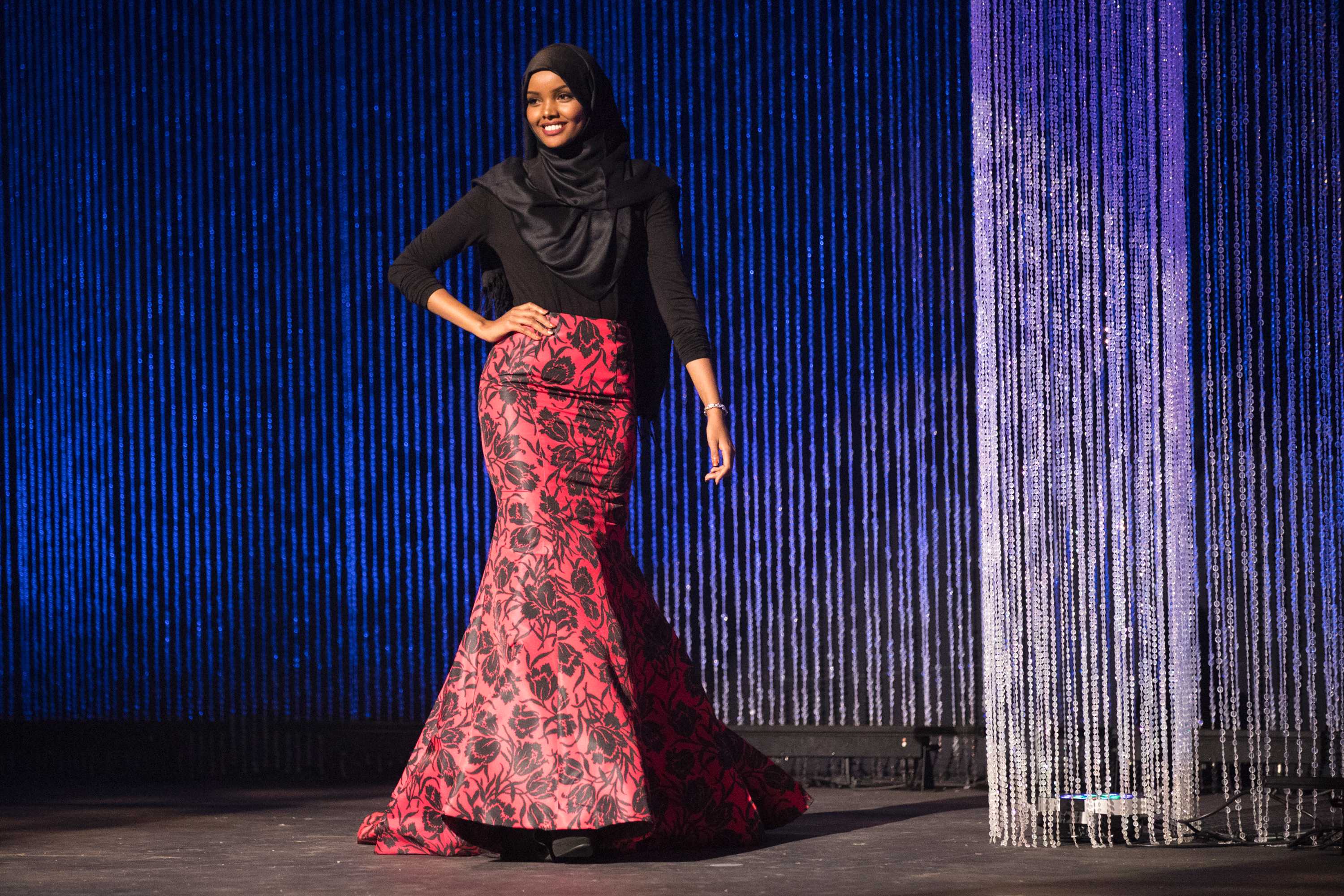 Muslim teen becomes first Miss Minesota pageant contestant to wear ...