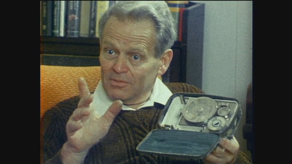 Black Box inventor talks about his invention. - ABC News