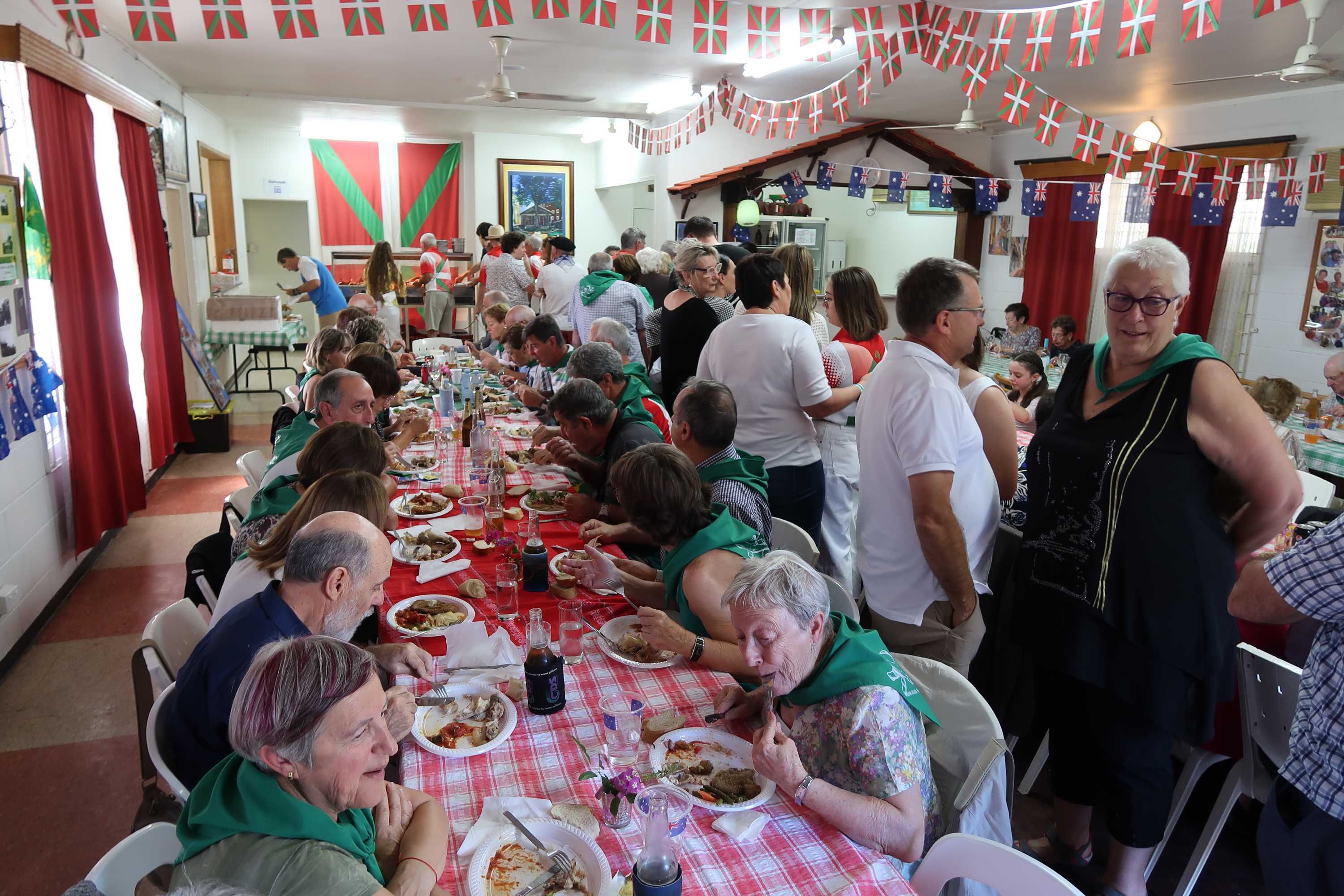 Pioneering migrants visit Australia's Basque heartland to trace family ...