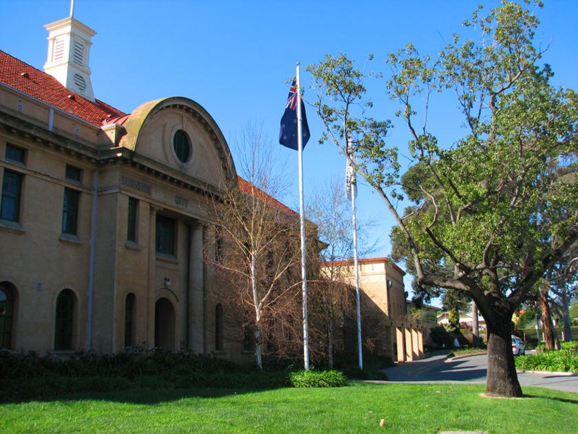 Residents angry about high-rise plan - ABC News