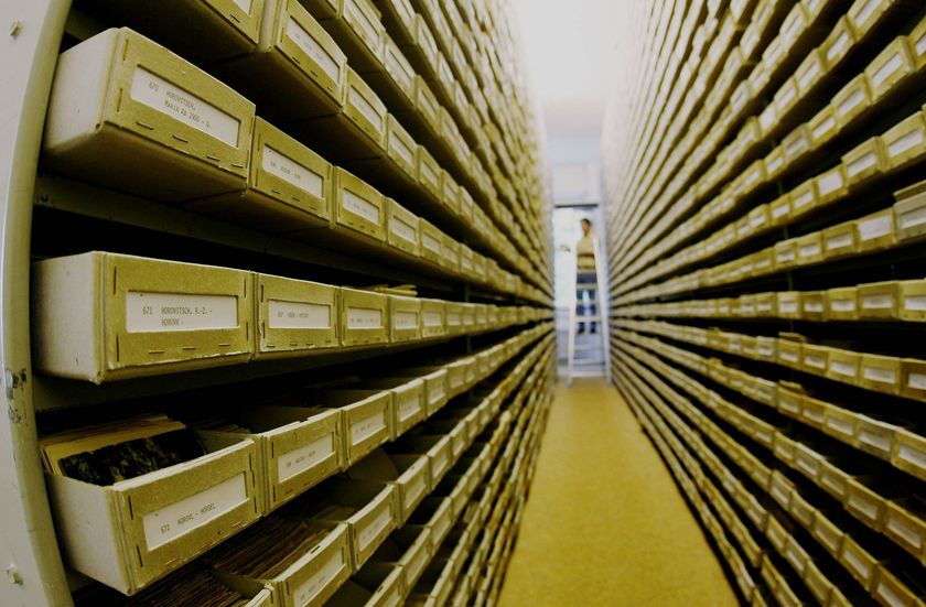 Documents to shed new light on Holocaust - ABC News