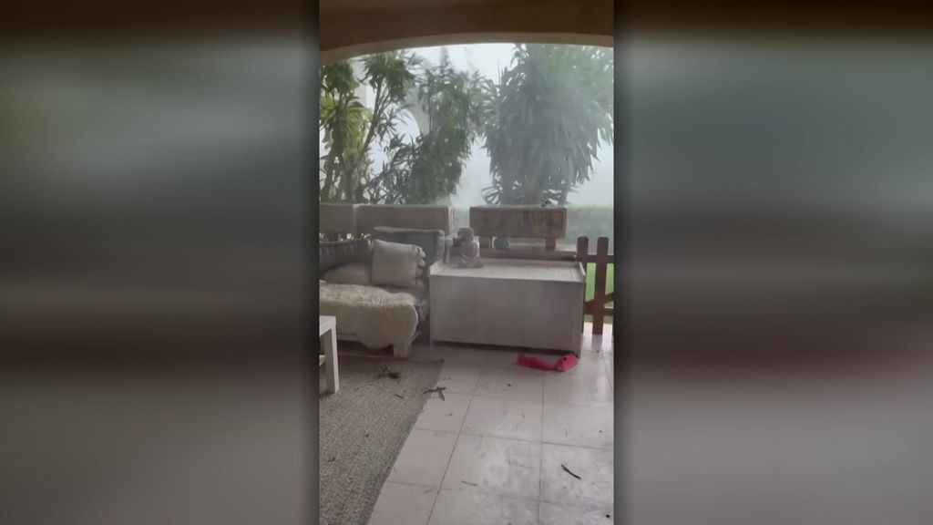 Severe storm blows through Mallorca - ABC News