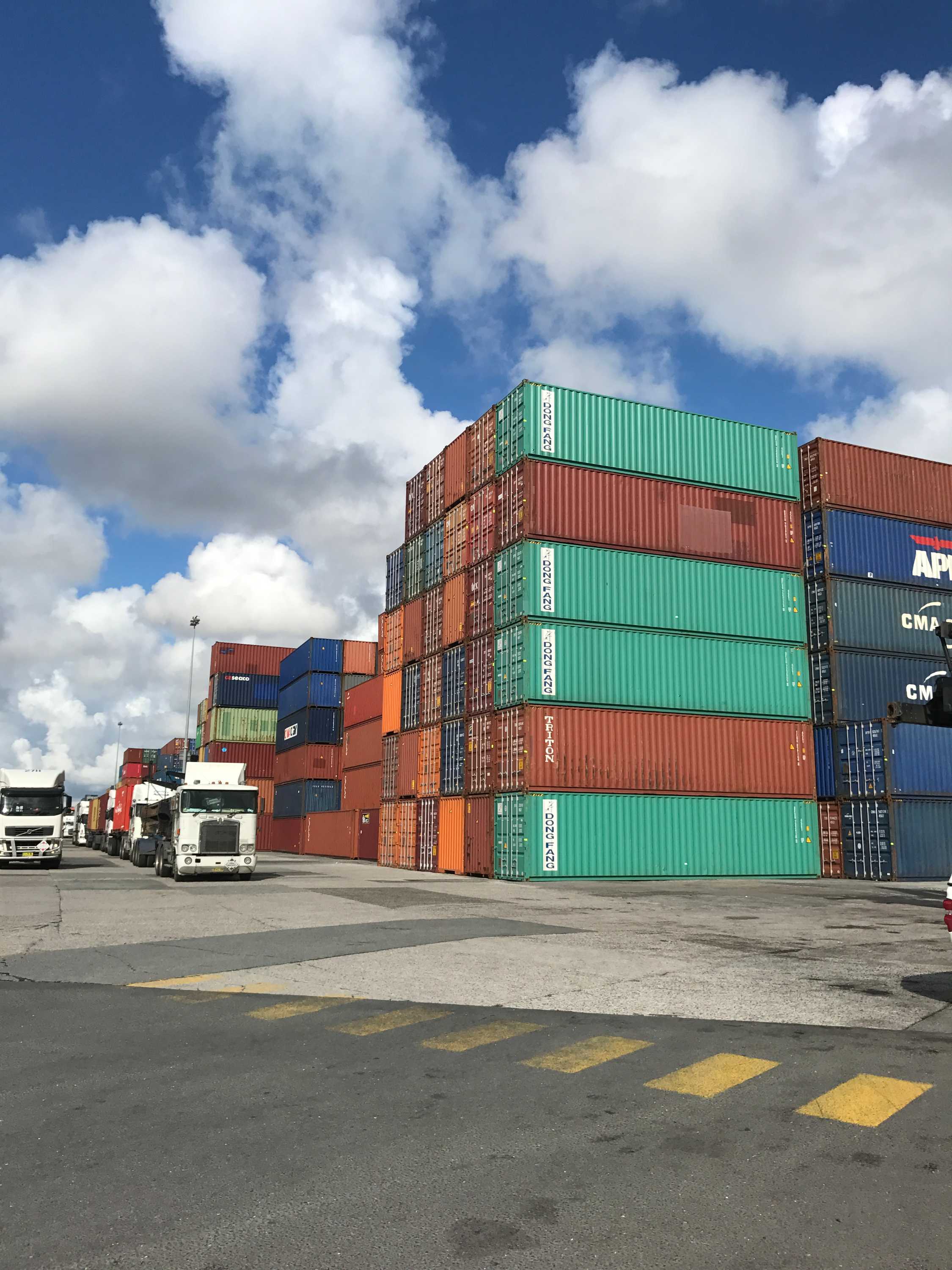 Shipping industry a bellwether for flailing national economy - ABC News