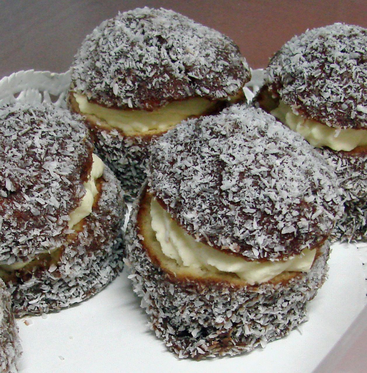 Lamington party cakes - ABC Everyday