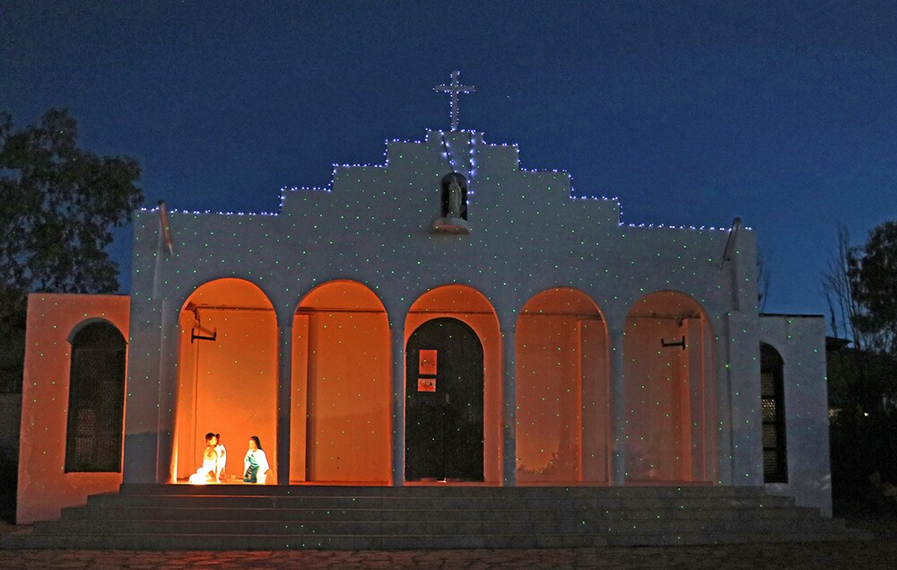 Remote Santa Teresa's Christmas lights competition marks two decades of ...