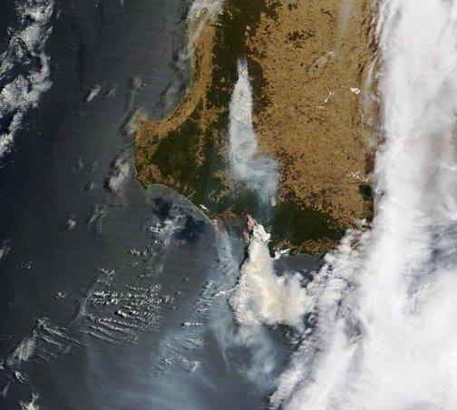 WA bushfires: Alert downgraded in Northcliffe but not safe for ...