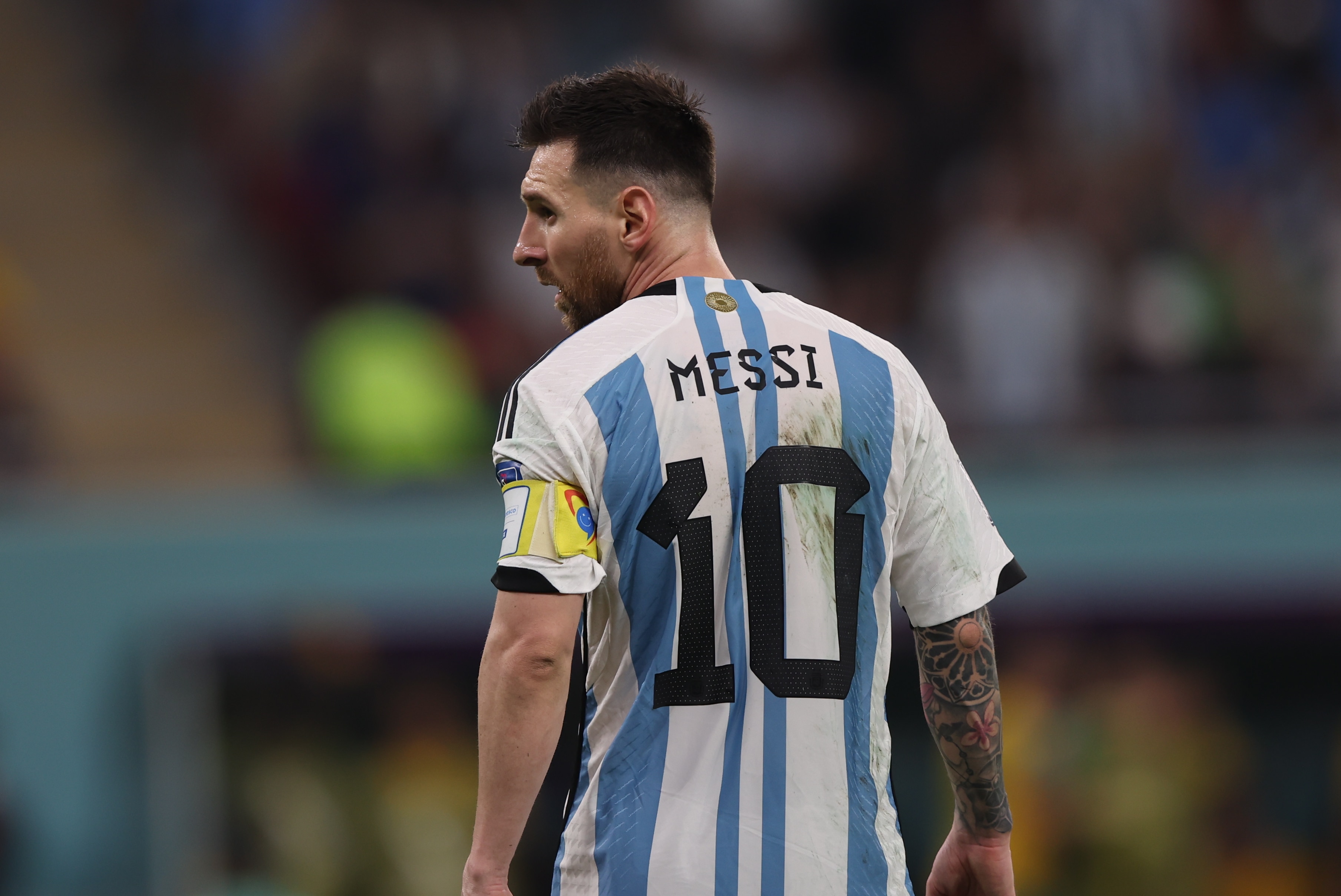 Lionel Messi's Argentina World Cup-winning jersey to sell for millions ...