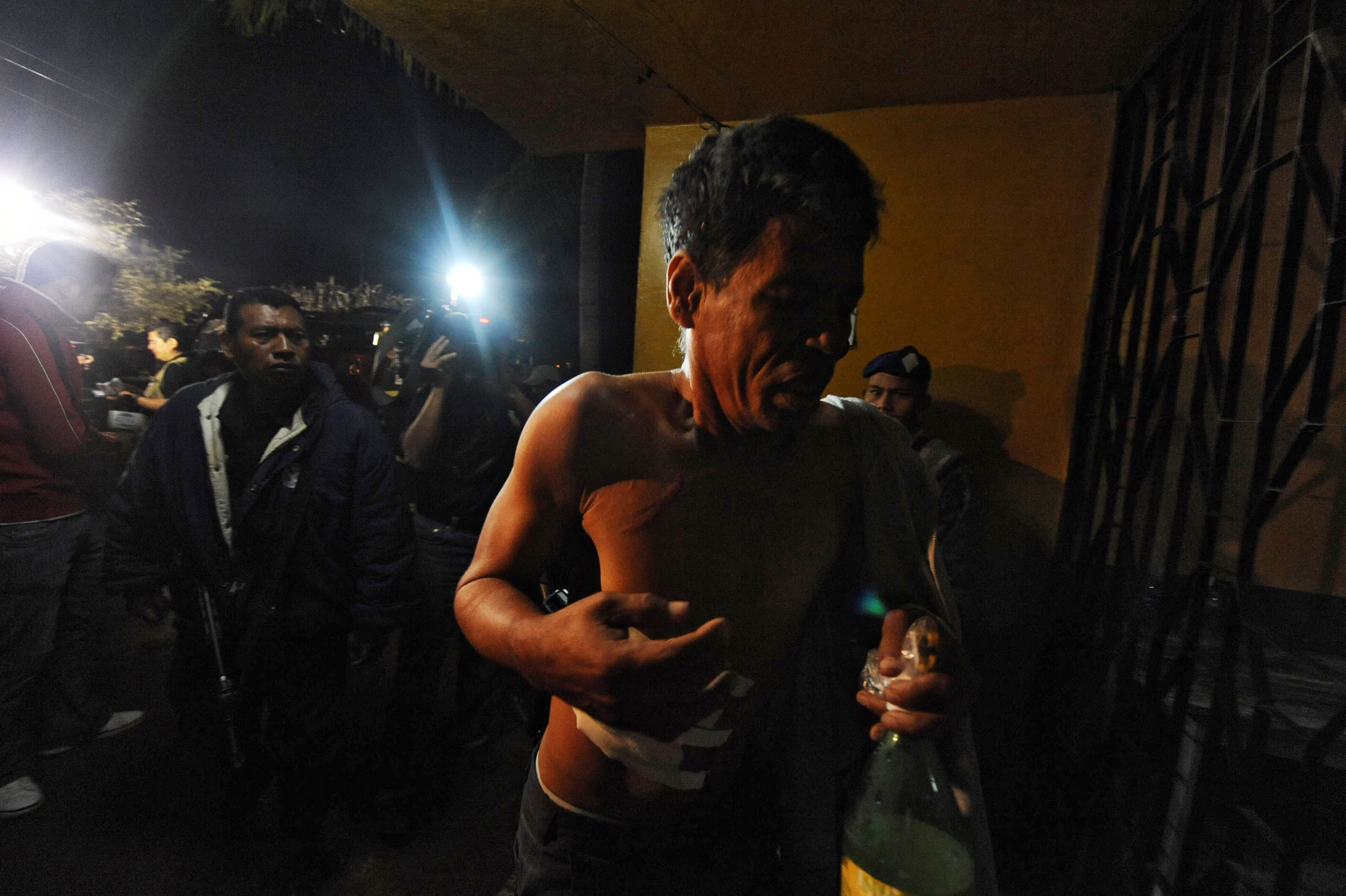 Hundreds killed as fire rips through Honduran jail - ABC News