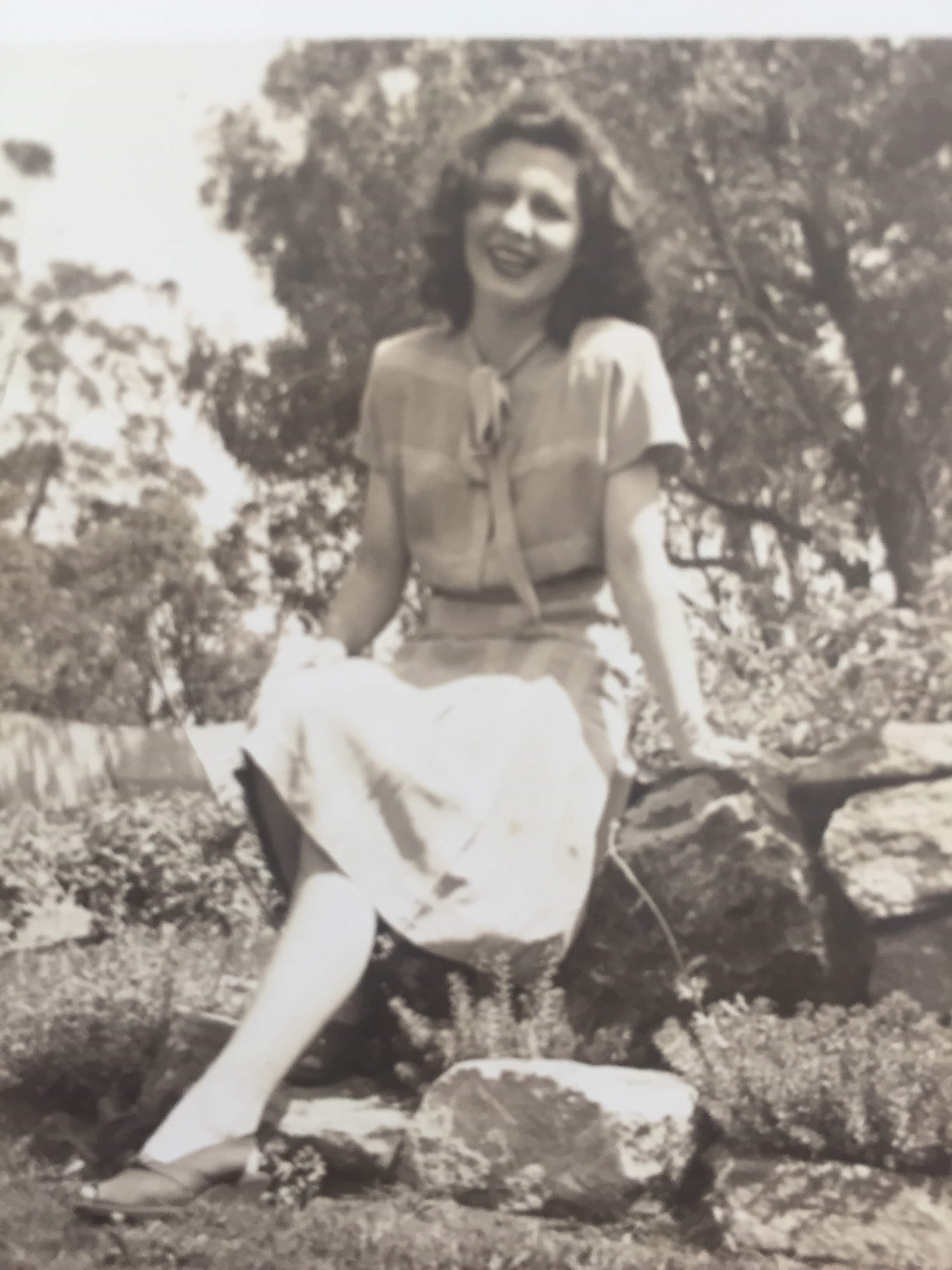 Betty's exciting night out in Sydney during WWII was a secret — until ...