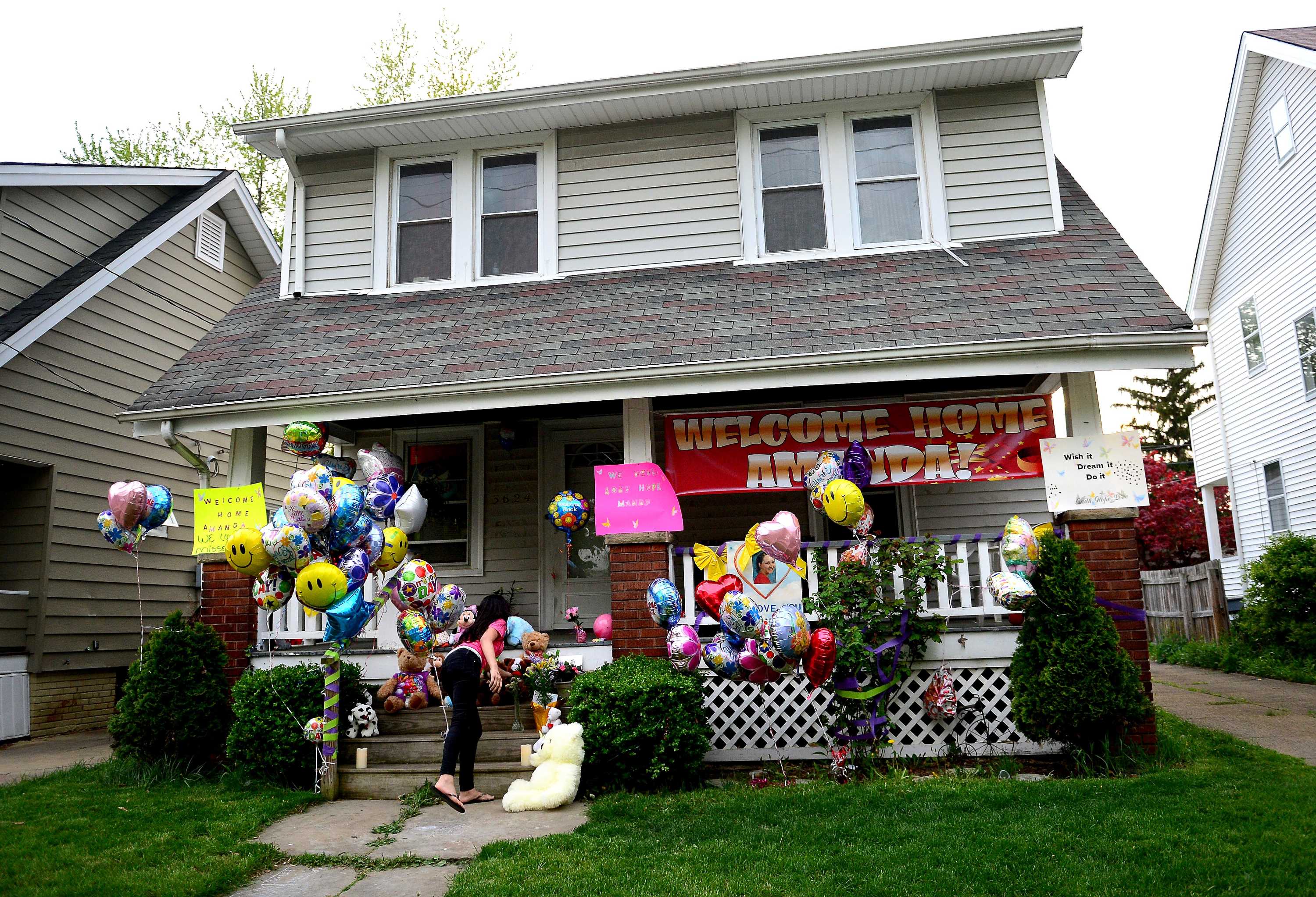 Victims allowed home as prosecutors charge Castro - ABC News