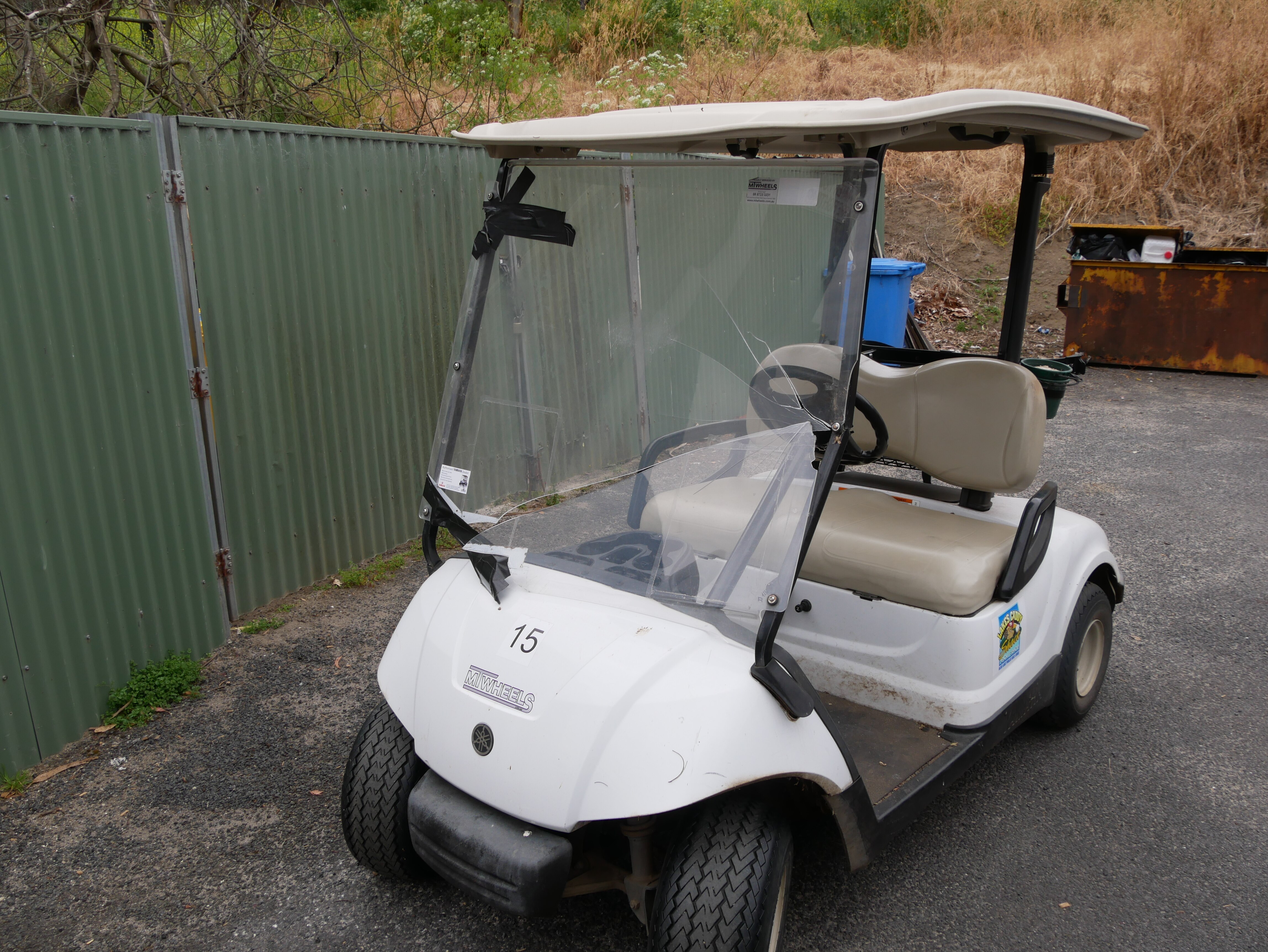 Blue Lake Golf Links operator furious after buggy driver flees crash ...