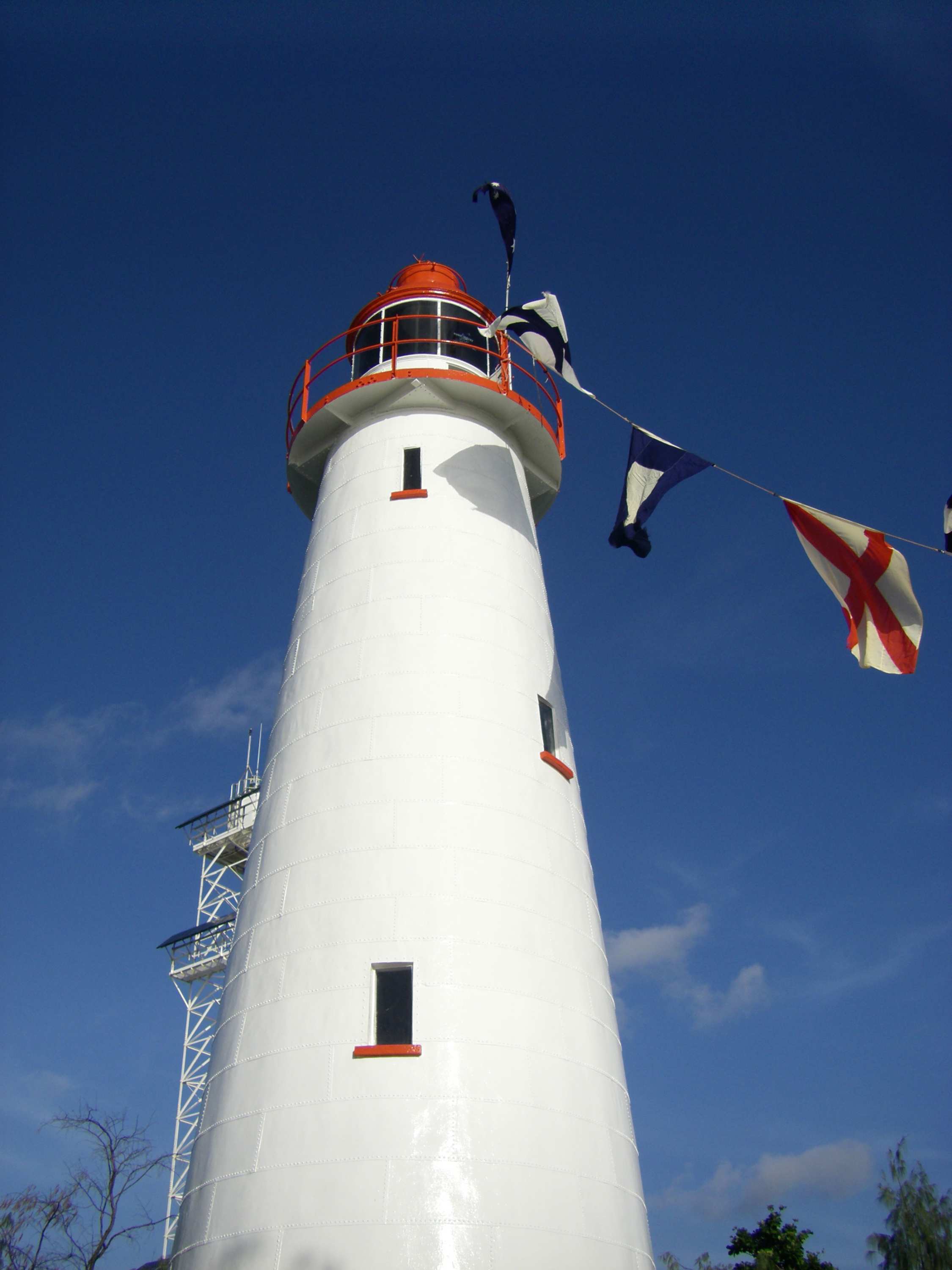 Lady Elliot Island lighthouse revamped - ABC News