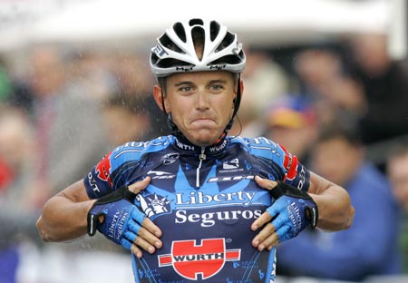 Australian cyclist Davis named as dope scandal tears Tour apart - ABC News