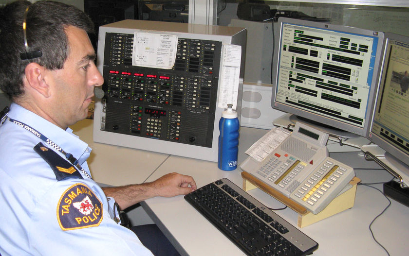 Police defend radio dispatch staffing levels - ABC News