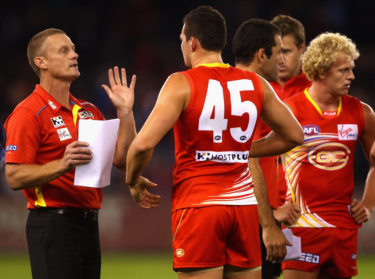 McKenna signs new Suns deal - ABC News