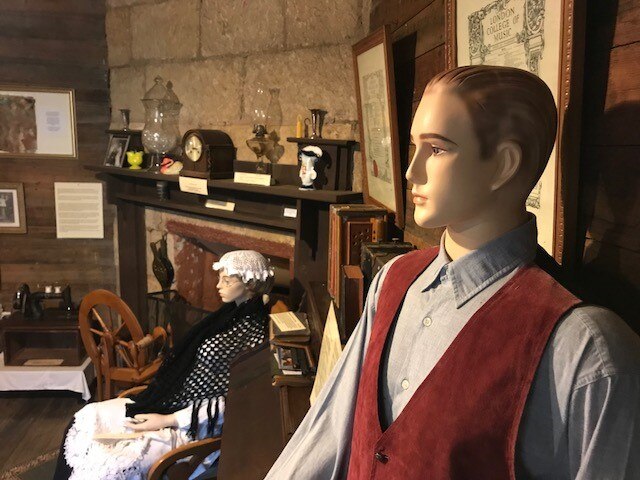 Exploring the Woodsdale / Levendale History Rooms. - ABC Hobart