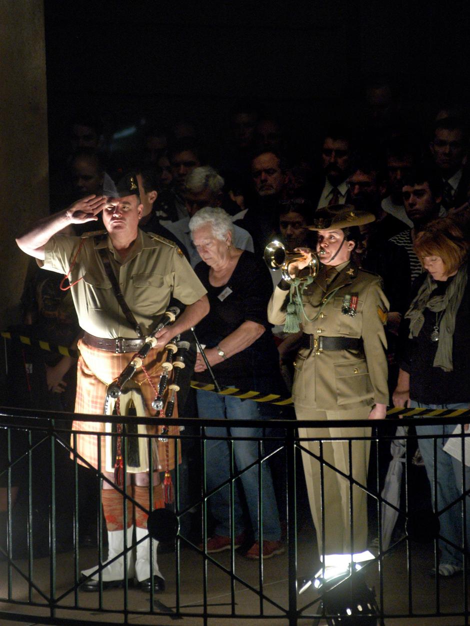 Anzac Day 2015: Brisbane's dawn services guide - ABC News