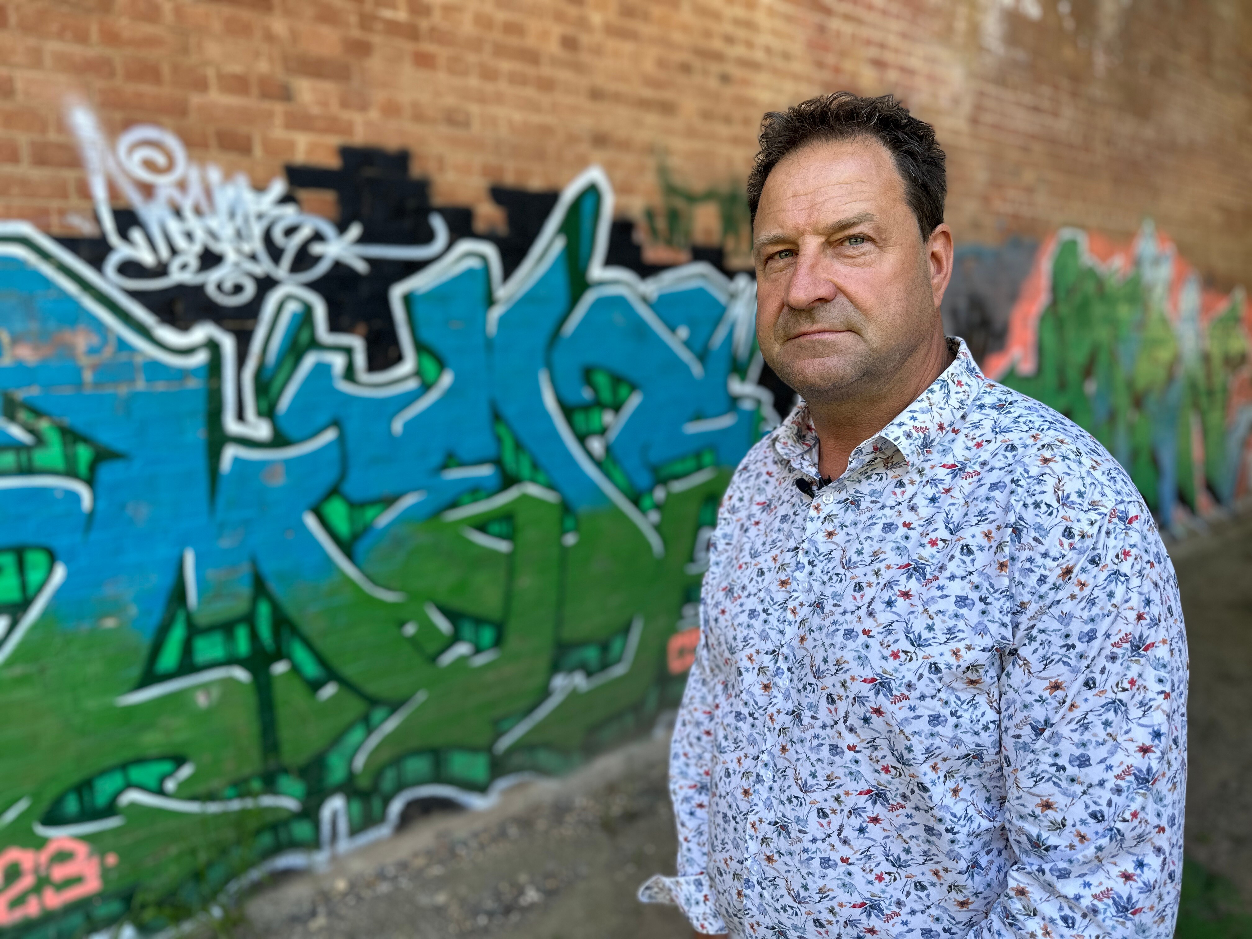 Graffiti explosion in Castlemaine prompts full-time council graffiti ...