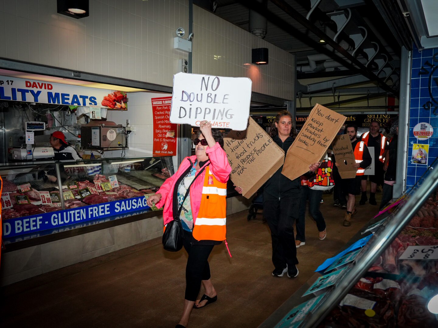 Queen Victoria Market stallholders on strike for first time in market's ...