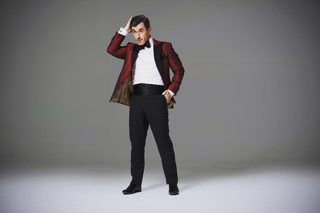 Musical theatre star Bobby Fox twists ankle during Assassins opening ...