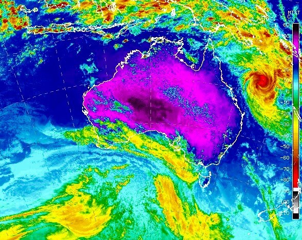 Coastal warnings span 800km as Cyclone Alfred drops to category three ...