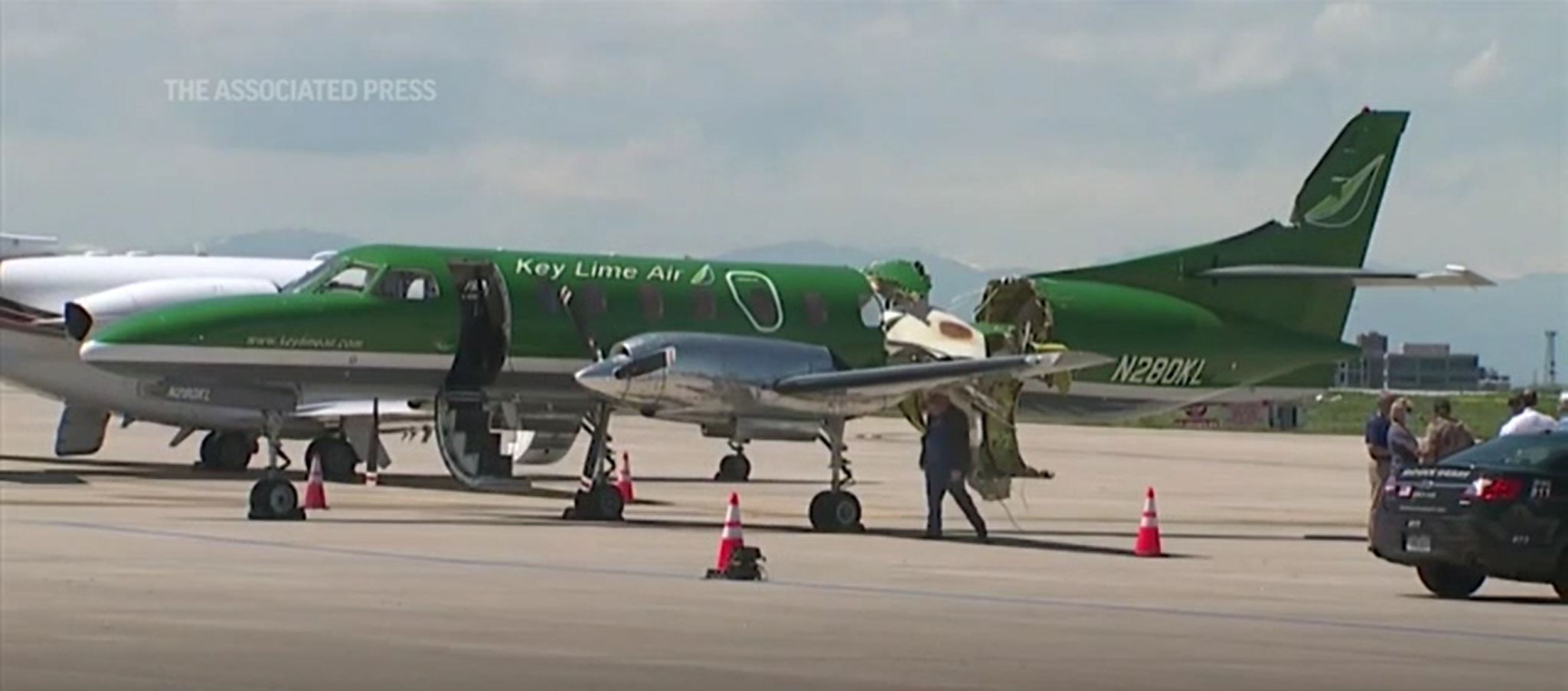 Pilot dan Penumpang Selamat dari Kecelakaan di Amerika Serikat ...