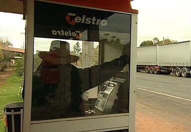 Damage to a Telstra cable caused internet and phone outages across the ...