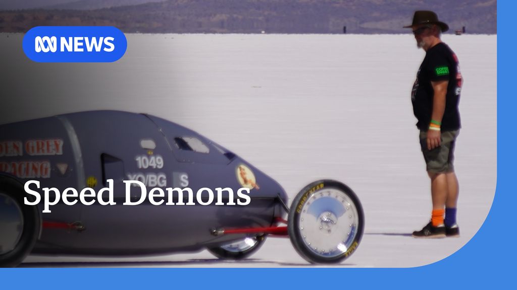 Speedsters flood surface of salt lake with cars and bikes - ABC News