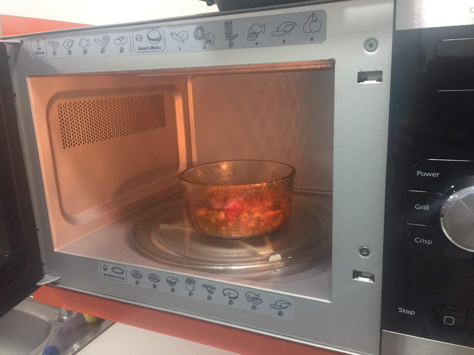 When all you have is a microwave - what can you cook? - ABC Perth