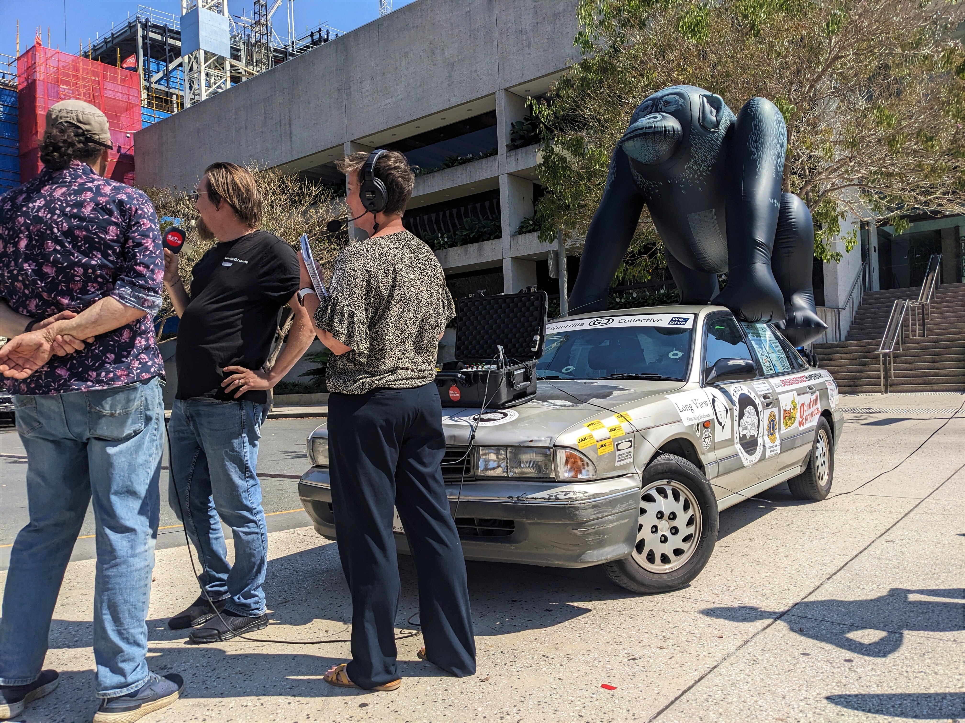 Can this inflatable gorilla car survive a trip across Australia? - ABC ...