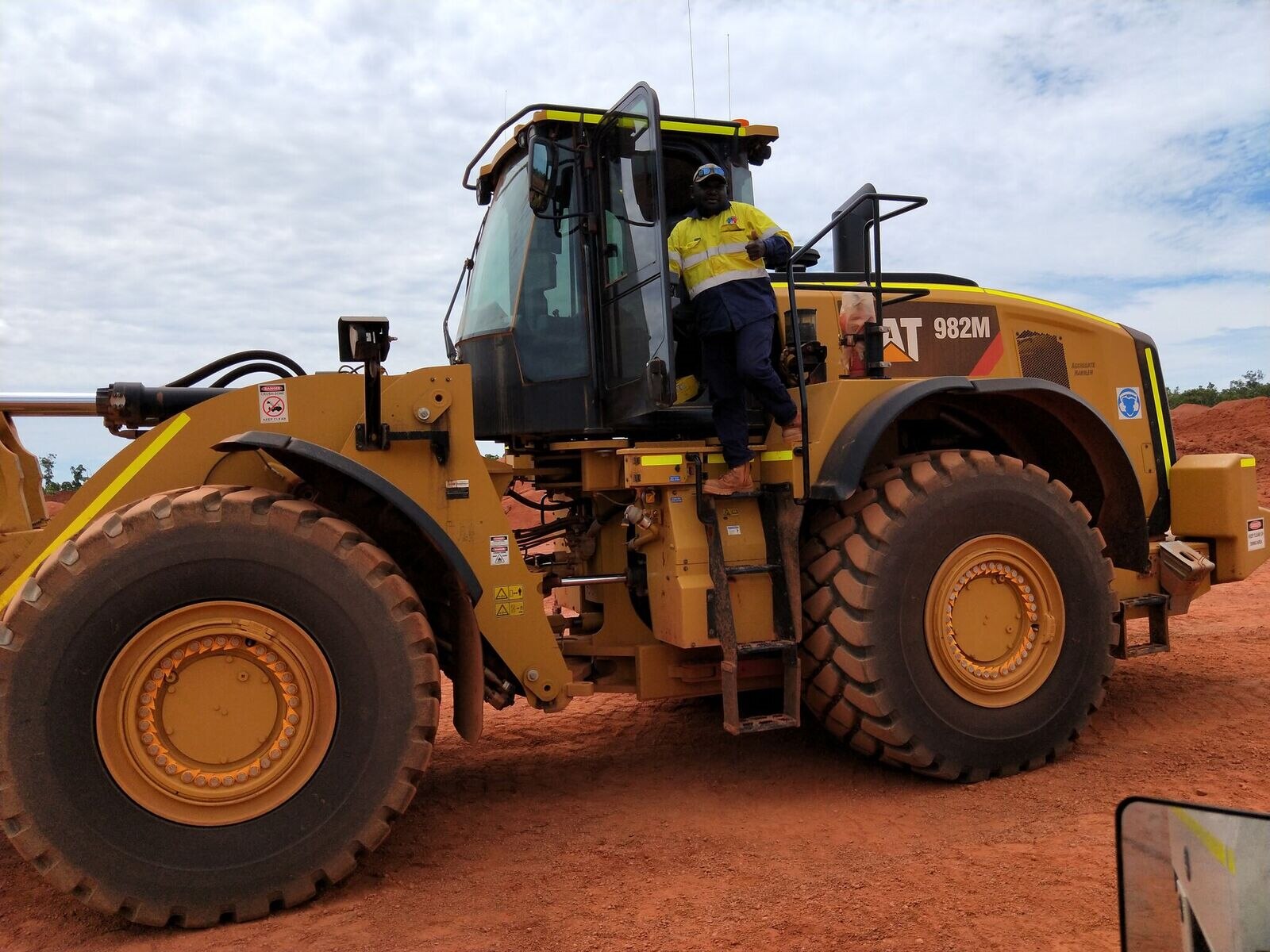 Aboriginal-owned bauxite mine creating job opportunities in Arnhem Land ...