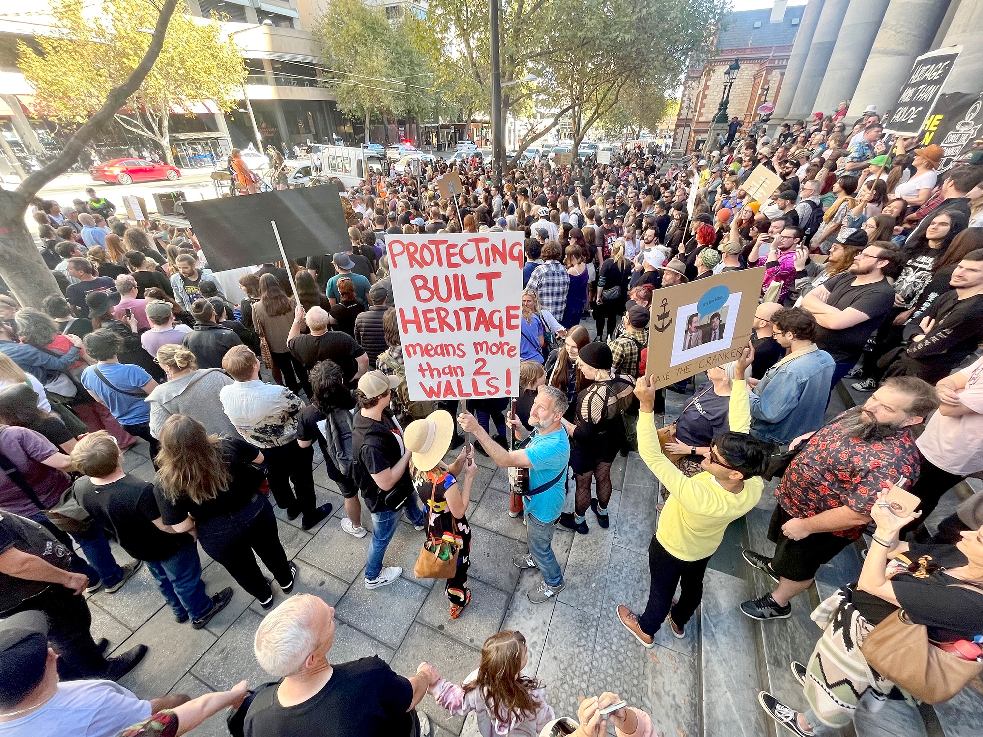 Adelaide mayor says 'mad' rules relying on protests to protect heritage ...