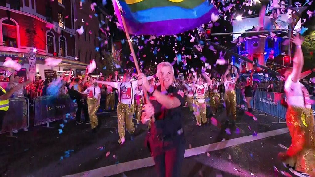 Fire and Rescue NSW and NSW SES march in Mardi Gras Parade - ABC News