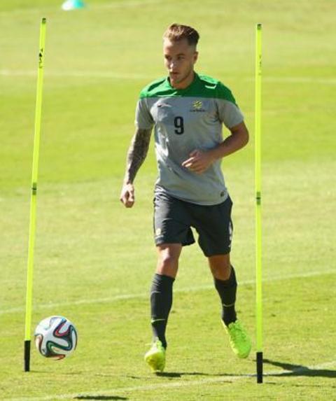 Socceroos striker Adam Taggart to join Fulham in English Championship ...