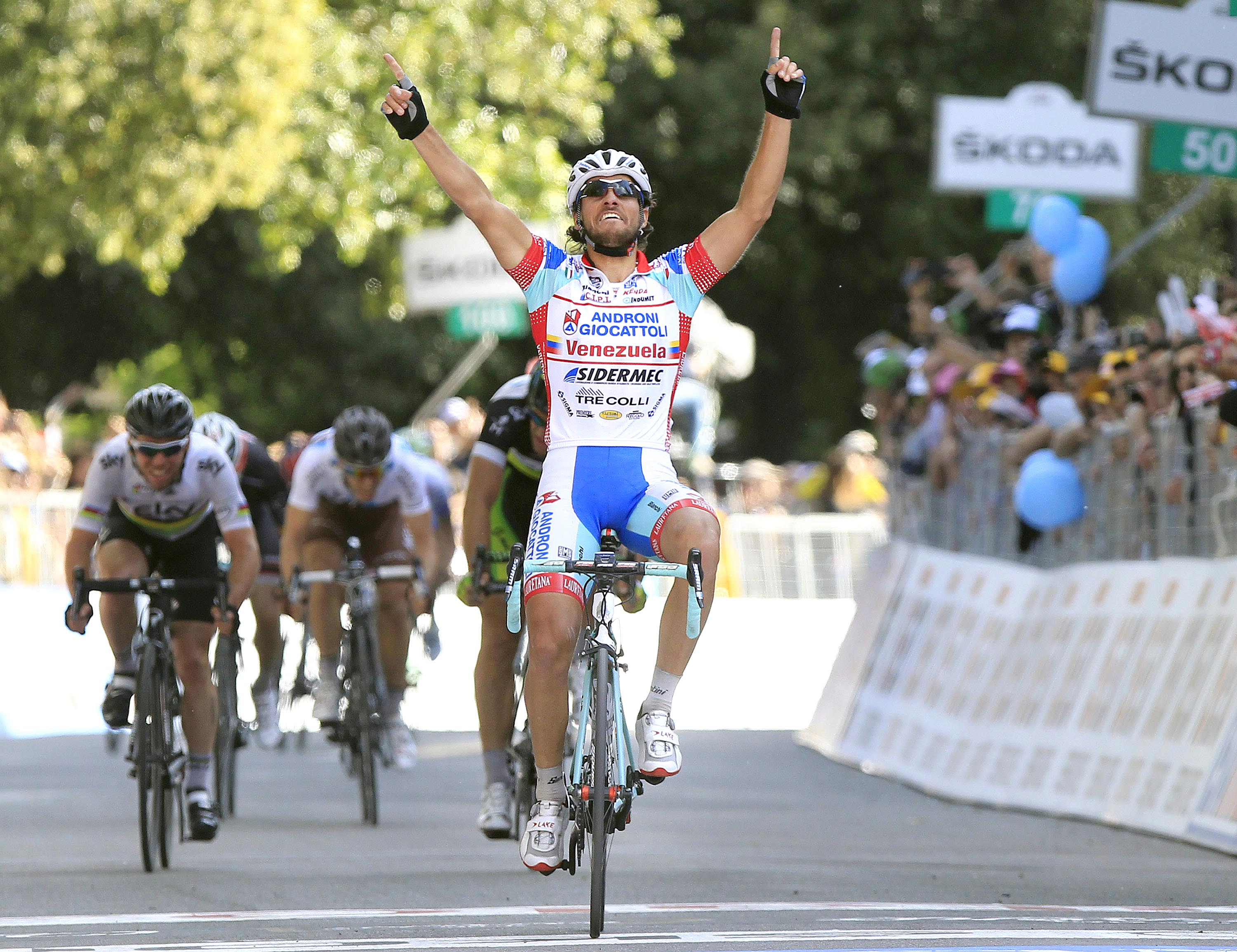 Ferrari motors to surprise Giro win - ABC News