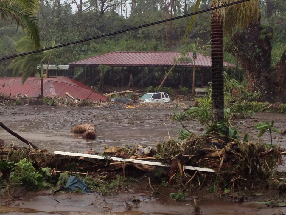 Samoa counts cyclone cost - ABC News